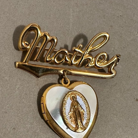 Religious | Jewelry | Religious Locket | Poshmark